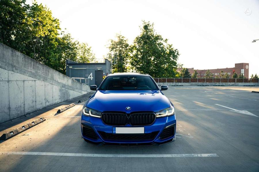 Zils BMW M550 2021 Kauņa, ar dzinēja tilpumu 4.40 L un nobraukumu 98 tūkst. km par 45000 €, foto 4 vietnē AUTOMOTO.COM.LV