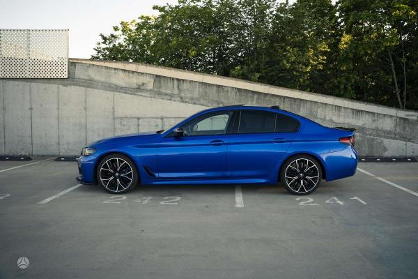 Zils BMW M550 2021 Kauņa, ar dzinēja tilpumu 4.40 L un nobraukumu 98 tūkst. km par 45000 €, foto 8 vietnē AUTOMOTO.COM.LV