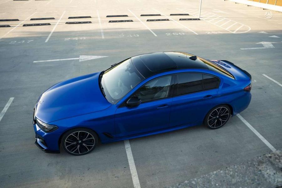 Zils BMW M550 2021 Kauņa, ar dzinēja tilpumu 4.40 L un nobraukumu 98 tūkst. km par 45000 €, foto 10 vietnē AUTOMOTO.COM.LV