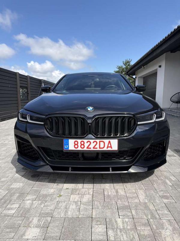 Zils BMW M550 2021 Klaipėda, ar dzinēja tilpumu 4.40 L un nobraukumu 106 tūkst. km par 38000 €, foto 1 vietnē AUTOMOTO.COM.LV