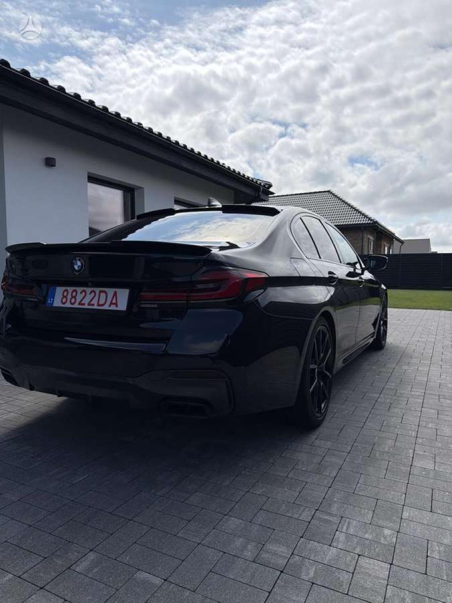 Blue BMW M550 2021 in Klaipeda, with an engine capacity of 4.40 L and mileage of 106 thousand km for 38000 €, photo 7 on AUTOMOTO.COM.LV
