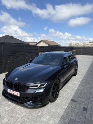 Blue BMW M550 2021 in Klaipeda, with an engine capacity of 4.40 L and mileage of 106 thousand km for 38000 €, photo 9 on AUTOMOTO.COM.LV