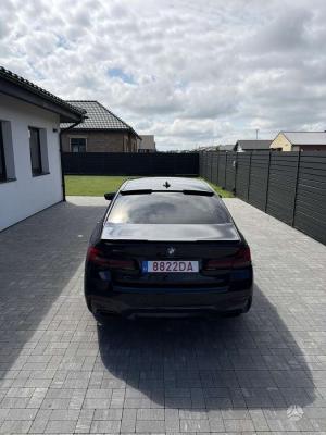 Blue BMW M550 2021 in Klaipeda, with an engine capacity of 4.40 L and mileage of 106 thousand km for 38000 €, photo 12 on AUTOMOTO.COM.LV
