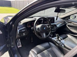 Blue BMW M550 2021 in Klaipeda, with an engine capacity of 4.40 L and mileage of 106 thousand km for 38000 €, photo 17 on AUTOMOTO.COM.LV