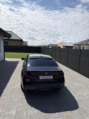 Blue BMW M550 2021 in Klaipeda, with an engine capacity of 4.40 L and mileage of 106 thousand km for 38000 €, photo 34 on AUTOMOTO.COM.LV