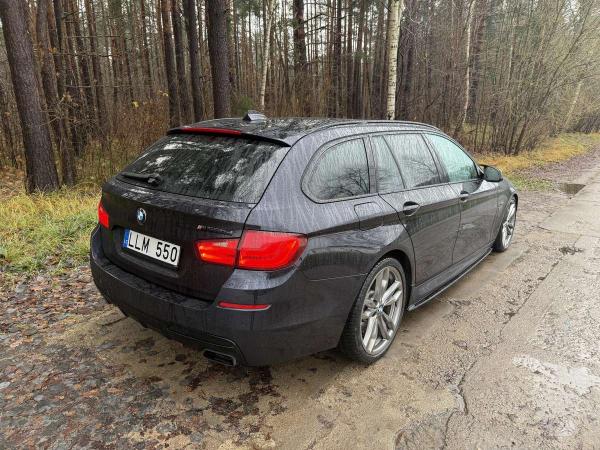 Blue BMW M550 2013 in Vilnius, with an engine capacity of 0.00 L and mileage of 417 thousand km for 13000 €, photo 4 on AUTOMOTO.COM.LV