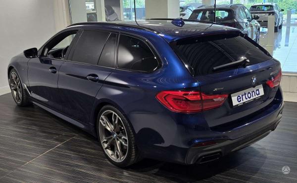 Zils BMW M550 2019 Šauļi, ar dzinēja tilpumu 2.99 L un nobraukumu 186 tūkst. km par 32400 €, foto 3 vietnē AUTOMOTO.COM.LV