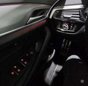 Синий БМВ M550 2019 в Шяуляй, объемом двигателя 2.99 л и пробегом 186 тыс. км за 32400 €, фото 17 на AUTOMOTO.COM.LV