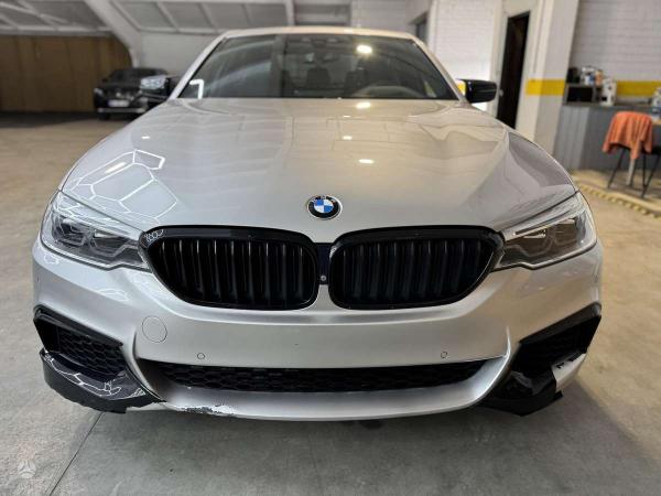 BMW M550 2018 in Kaunas on AUTOMOTO.COM.LV Brown BMW M550 2018 in Kaunas, with an engine capacity of 4.40 L and mileage of 161 thousand km for 17900 €, photo 10 on AUTOMOTO.COM.LV