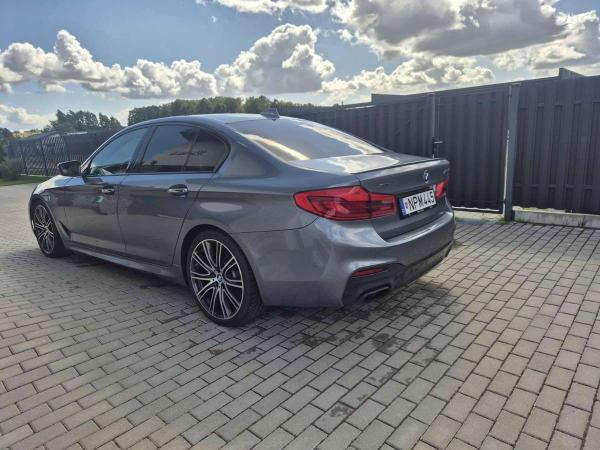 Grey BMW M550 2017 in Kaisiadorys, with an engine capacity of 4.40 L and mileage of 156 thousand km for 26000 €, photo 10 on AUTOMOTO.COM.LV