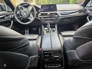 Серый БМВ M550 2017 в Каунас, объемом двигателя 4.40 л и пробегом 127 тыс. км за 28600 €, фото 7 на AUTOMOTO.COM.LV