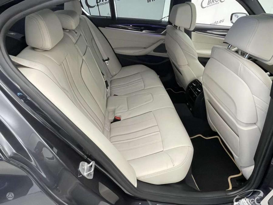 Pelēks BMW M550 2018 Viļņa, ar dzinēja tilpumu 4.40 L un nobraukumu 63 tūkst. km par 29900 €, foto 13 vietnē AUTOMOTO.COM.LV