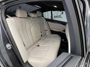 Pelēks BMW M550 2018 Viļņa, ar dzinēja tilpumu 4.40 L un nobraukumu 63 tūkst. km par 29900 €, foto 14 vietnē AUTOMOTO.COM.LV