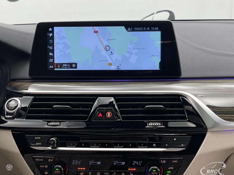 Pelēks BMW M550 2018 Viļņa, ar dzinēja tilpumu 4.40 L un nobraukumu 63 tūkst. km par 29900 €, foto 18 vietnē AUTOMOTO.COM.LV