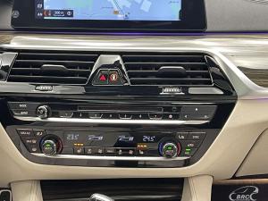 Pelēks BMW M550 2018 Viļņa, ar dzinēja tilpumu 4.40 L un nobraukumu 63 tūkst. km par 29900 €, foto 19 vietnē AUTOMOTO.COM.LV