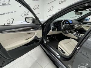Pelēks BMW M550 2018 Viļņa, ar dzinēja tilpumu 4.40 L un nobraukumu 63 tūkst. km par 29900 €, foto 21 vietnē AUTOMOTO.COM.LV