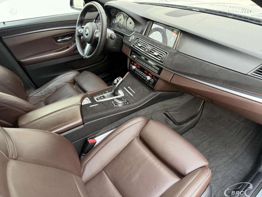 Grey BMW M550 2013 in Klaipeda, with an engine capacity of 2.99 L and mileage of 320 thousand km for 9900 €, photo 10 on AUTOMOTO.COM.LV