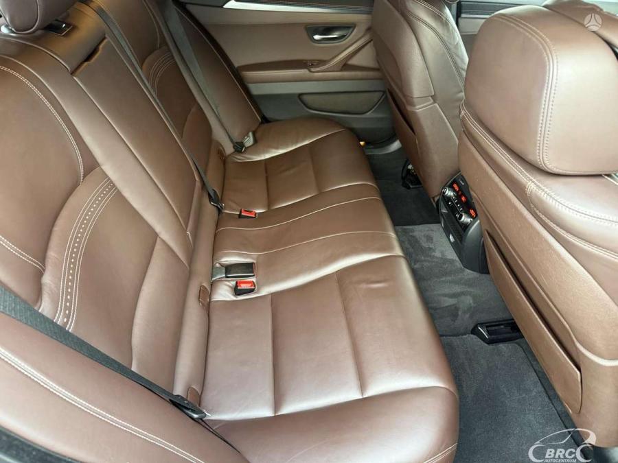 Grey BMW M550 2013 in Klaipeda, with an engine capacity of 2.99 L and mileage of 320 thousand km for 9900 €, photo 14 on AUTOMOTO.COM.LV
