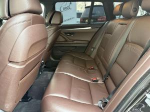 Grey BMW M550 2013 in Klaipeda, with an engine capacity of 2.99 L and mileage of 320 thousand km for 9900 €, photo 17 on AUTOMOTO.COM.LV
