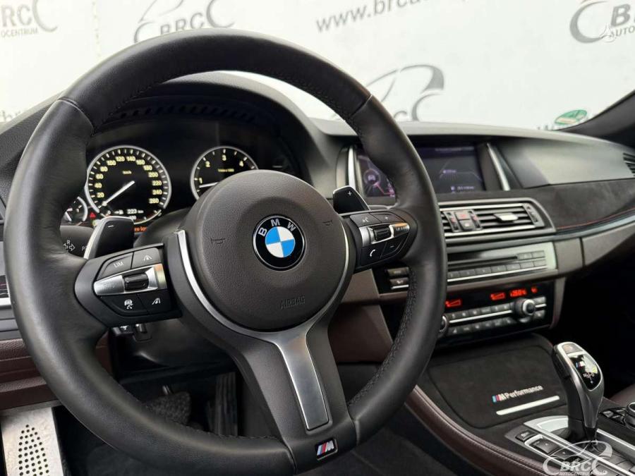 Grey BMW M550 2013 in Klaipeda, with an engine capacity of 2.99 L and mileage of 320 thousand km for 9900 €, photo 25 on AUTOMOTO.COM.LV