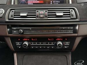 Grey BMW M550 2013 in Klaipeda, with an engine capacity of 2.99 L and mileage of 320 thousand km for 9900 €, photo 29 on AUTOMOTO.COM.LV