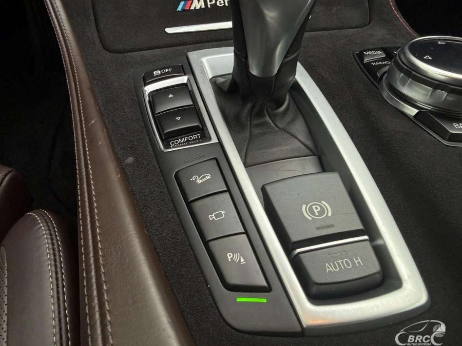 Grey BMW M550 2013 in Klaipeda, with an engine capacity of 2.99 L and mileage of 320 thousand km for 9900 €, photo 30 on AUTOMOTO.COM.LV