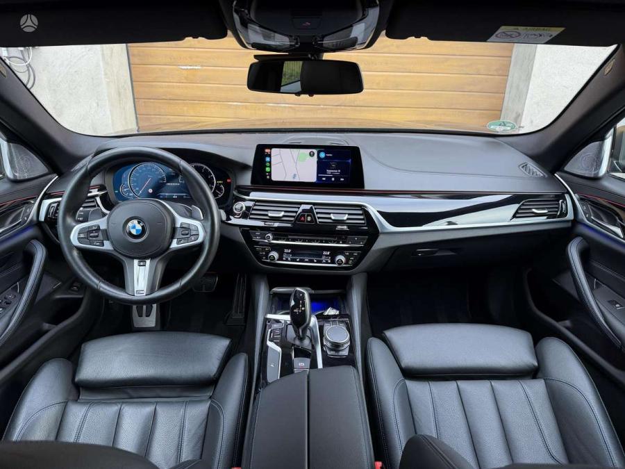 Grey BMW M550 2019 in Siauliai, with an engine capacity of 2.99 L and mileage of 114 thousand km for 29999 €, photo 15 on AUTOMOTO.COM.LV