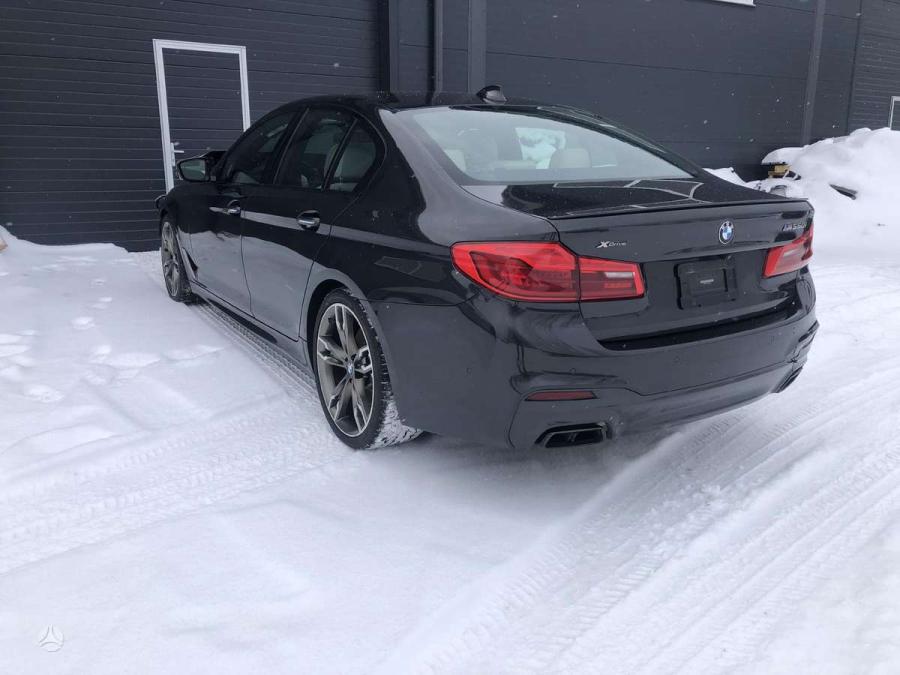 BMW M550 2018 in Vilnius, with an engine capacity of 4.40 L and mileage of 83 thousand km for 17500 €, photo 7 on AUTOMOTO.COM.LV