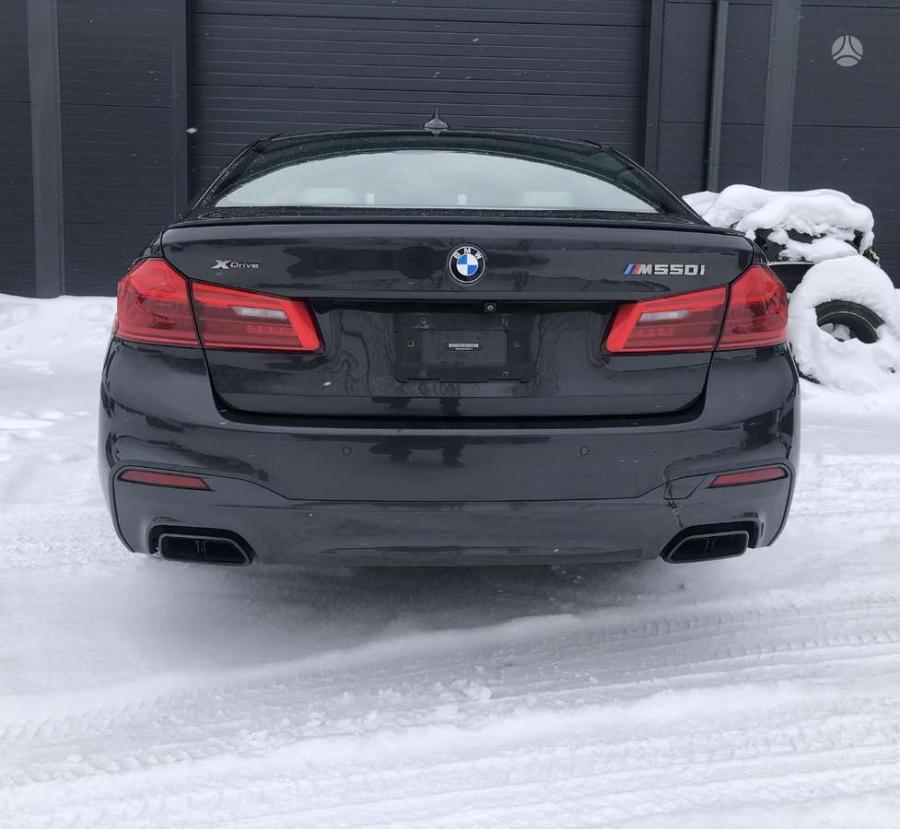 BMW M550 2018 in Vilnius, with an engine capacity of 4.40 L and mileage of 83 thousand km for 17500 €, photo 8 on AUTOMOTO.COM.LV