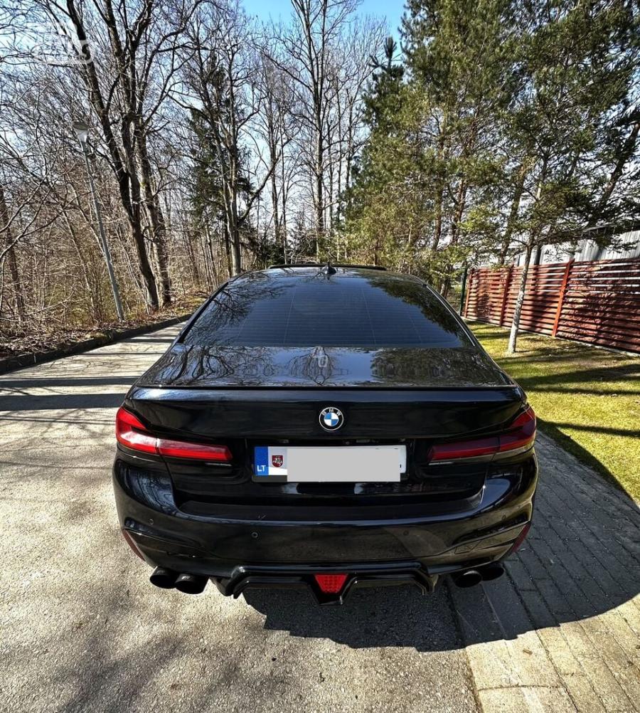 BMW M550 2018 in Klaipeda, with an engine capacity of 4.40 L and mileage of 101 thousand km for 33500 €, photo 8 on AUTOMOTO.COM.LV