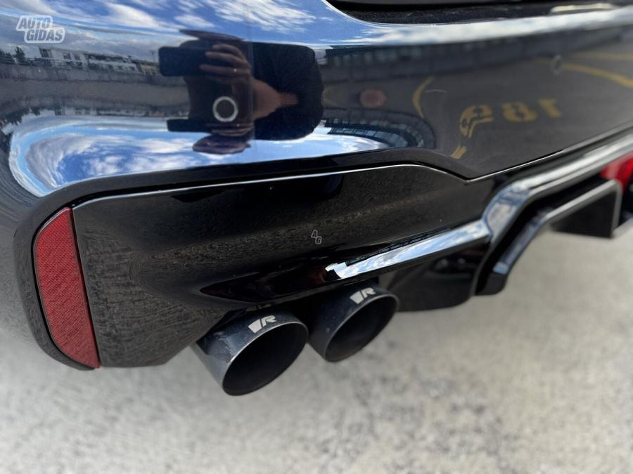 BMW M550 2018 in Klaipeda, with an engine capacity of 4.40 L and mileage of 101 thousand km for 33500 €, photo 12 on AUTOMOTO.COM.LV