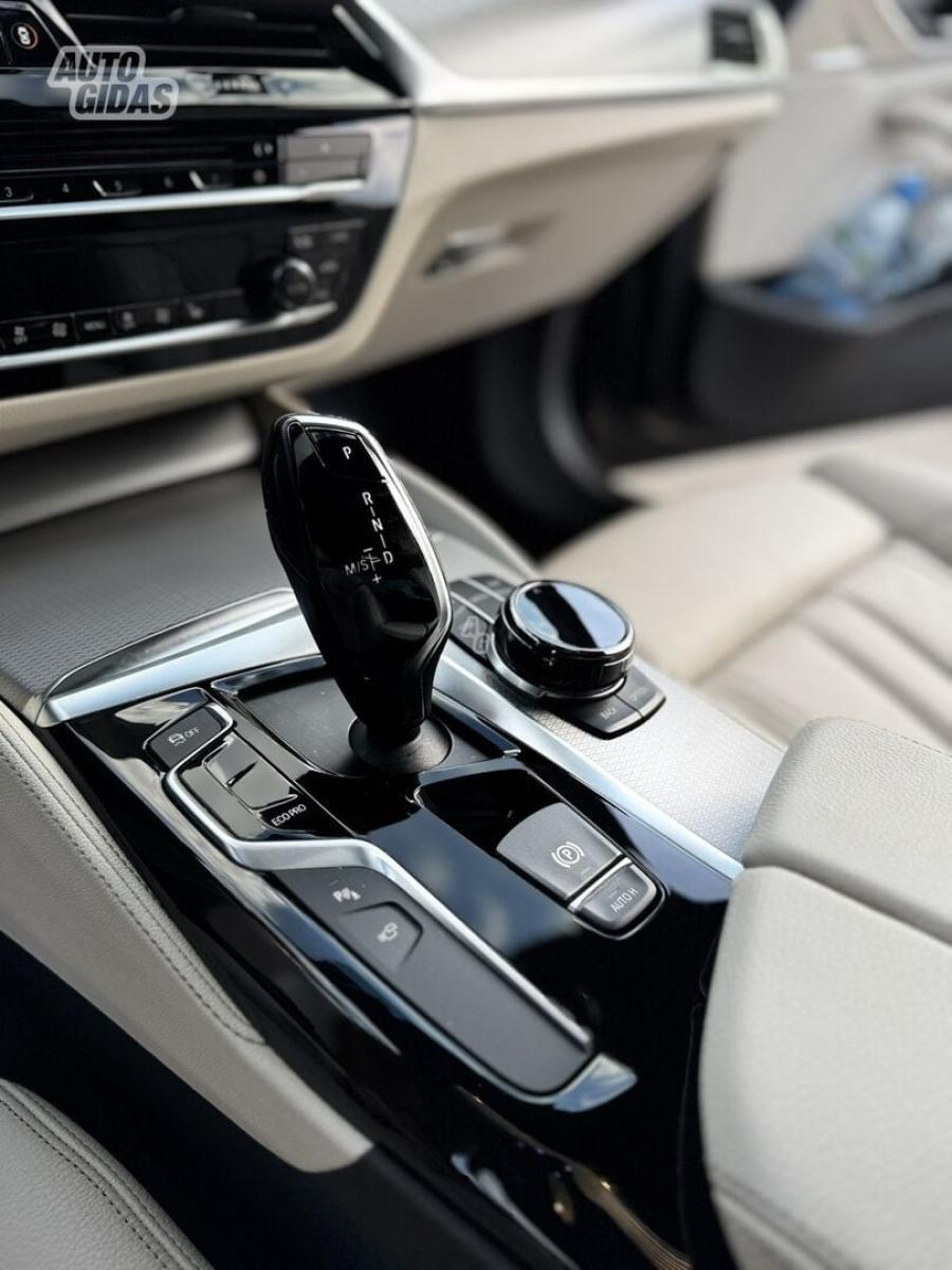 BMW M550 2018 in Klaipeda, with an engine capacity of 4.40 L and mileage of 101 thousand km for 33500 €, photo 20 on AUTOMOTO.COM.LV