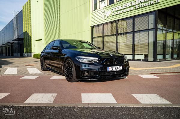 BMW M550 2018 Kauņa, ar dzinēja tilpumu 4.40 L un nobraukumu 167 tūkst. km par 30850 €, foto 1 vietnē AUTOMOTO.COM.LV
