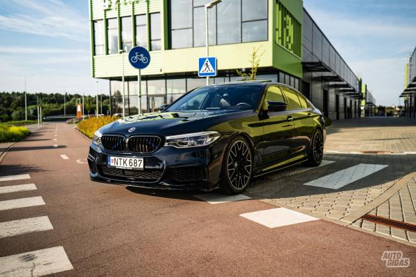 BMW M550 2018 Kauņa, ar dzinēja tilpumu 4.40 L un nobraukumu 167 tūkst. km par 30850 €, foto 3 vietnē AUTOMOTO.COM.LV