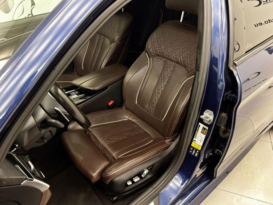 BMW M550 2020 Viļņa, ar dzinēja tilpumu 4.40 L un nobraukumu 127 tūkst. km par 33900 €, foto 5 vietnē AUTOMOTO.COM.LV
