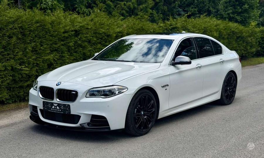 White BMW M550 2015 in Vilnius, with an engine capacity of 3.00 L and mileage of 274 thousand km for 15300 €, photo 1 on AUTOMOTO.COM.LV