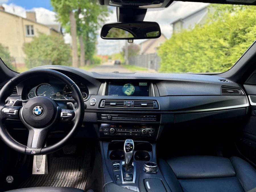 White BMW M550 2015 in Vilnius, with an engine capacity of 3.00 L and mileage of 274 thousand km for 15300 €, photo 4 on AUTOMOTO.COM.LV