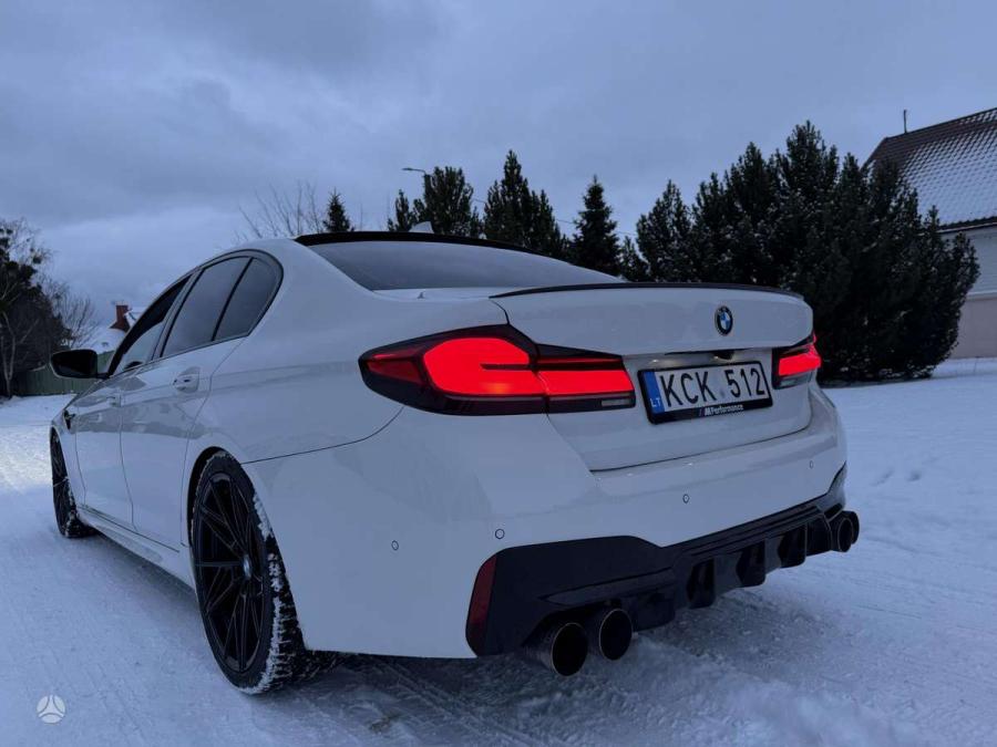Balts BMW M550 2018 Kauņa, ar dzinēja tilpumu 4.40 L un nobraukumu 155 tūkst. km par 36000 €, foto 7 vietnē AUTOMOTO.COM.LV