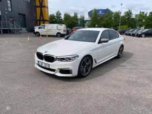 Balts BMW M550 2018 Viļņa, ar dzinēja tilpumu 4.40 L un nobraukumu 127 tūkst. km par 28000 €, foto  vietnē AUTOMOTO.COM.LV