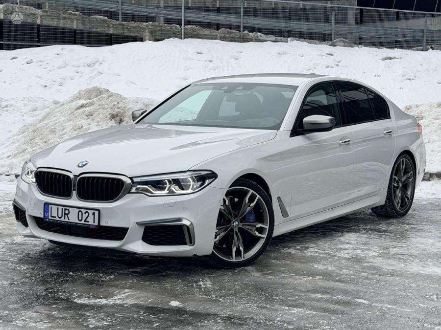 White BMW M550 2018 in Vilnius, with an engine capacity of 4.40 L and mileage of 127 thousand km for 28500 €, photo 1 on AUTOMOTO.COM.LV