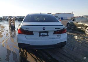 White BMW M550 2018 in Panevezys, with an engine capacity of 4.40 L and mileage of 167 thousand km for 14600 €, photo 6 on AUTOMOTO.COM.LV