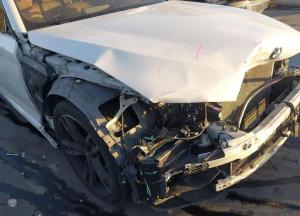 White BMW M550 2018 in Panevezys, with an engine capacity of 4.40 L and mileage of 167 thousand km for 14600 €, photo 7 on AUTOMOTO.COM.LV