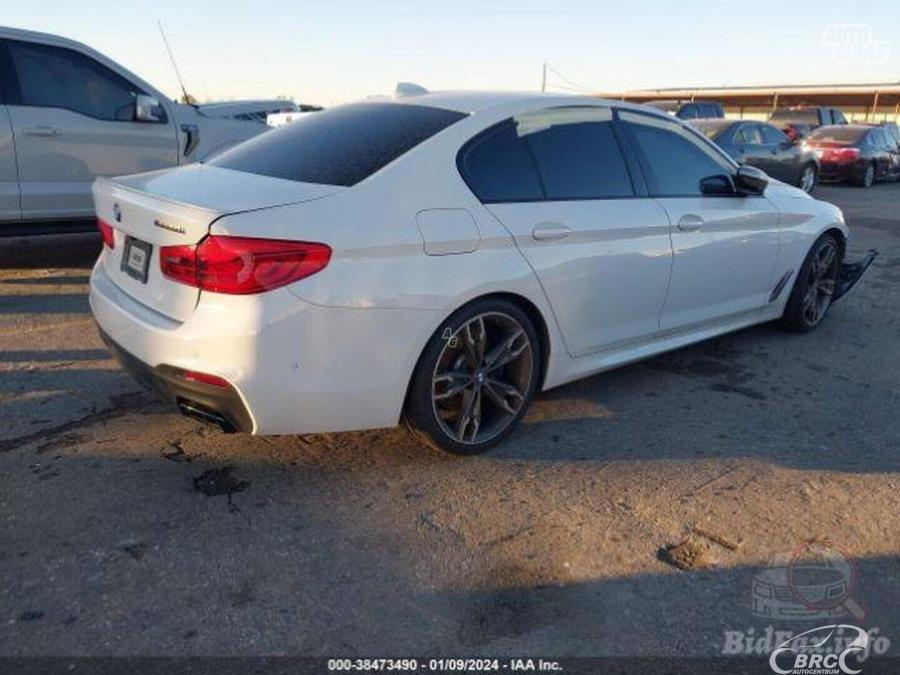 Balts BMW M550 2019 Avižieniai, ar dzinēja tilpumu 4.40 L un nobraukumu 103 tūkst. km par 27000 €, foto 36 vietnē AUTOMOTO.COM.LV