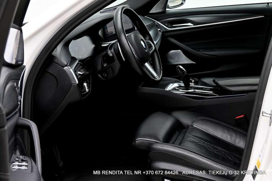 Balts BMW M550 2021 Kretinga, ar dzinēja tilpumu 4.40 L un nobraukumu 84 tūkst. km par 42999 €, foto 17 vietnē AUTOMOTO.COM.LV