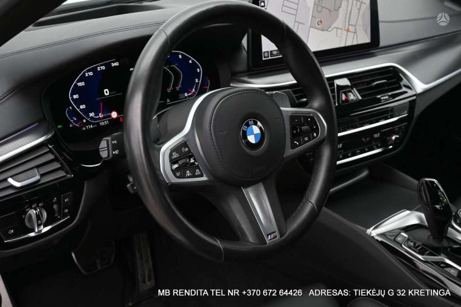 Balts BMW M550 2021 Kretinga, ar dzinēja tilpumu 4.40 L un nobraukumu 84 tūkst. km par 42999 €, foto 24 vietnē AUTOMOTO.COM.LV