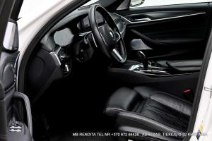 Белый БМВ M550 2021 в Кретинга, объемом двигателя 4.40 л и пробегом 84 тыс. км за 37999 €, фото 15 на AUTOMOTO.COM.LV
