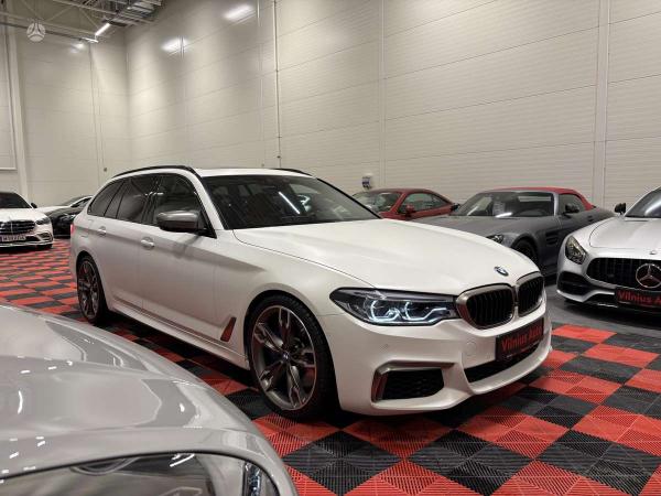 White BMW M550 2018 in Vilnius, with an engine capacity of 2.99 L and mileage of 176 thousand km for 27550 €, photo 3 on AUTOMOTO.COM.LV