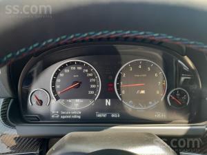 Black BMW M6 2016 in Riga, with an engine capacity of 4.40 L and mileage of 149 thousand km for 29999 €, photo 9 on AUTOMOTO.COM.LV