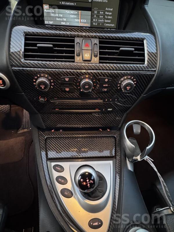 Black BMW M6 2007 in Riga, with an engine capacity of 5.00 L and mileage of 144 thousand km for 21500 €, photo 9 on AUTOMOTO.COM.LV