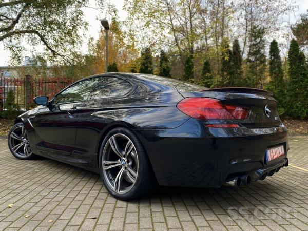 Black BMW M6 2013 in Riga, with an engine capacity of 4.40 L and mileage of 118 thousand km for 39999 €, photo 2 on AUTOMOTO.COM.LV